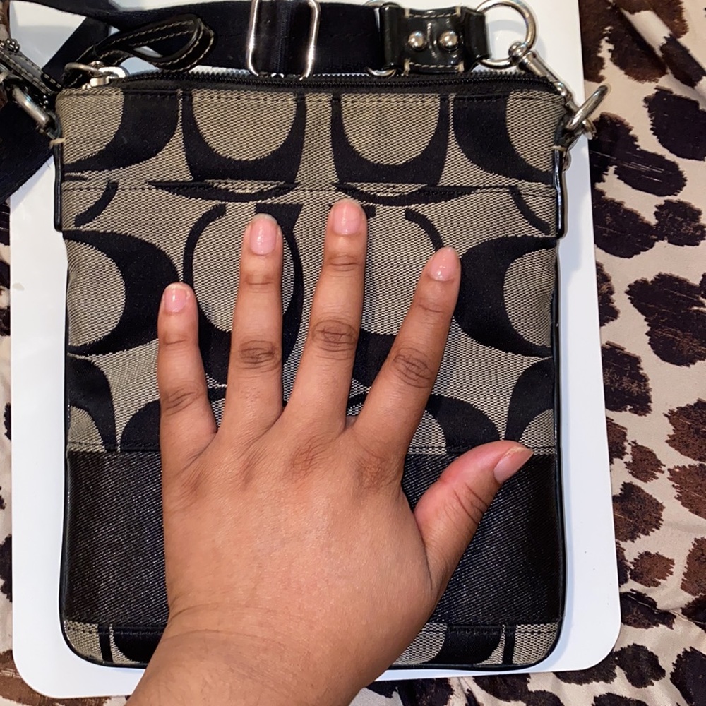 Coach Signature Print/ Black Details - Gem